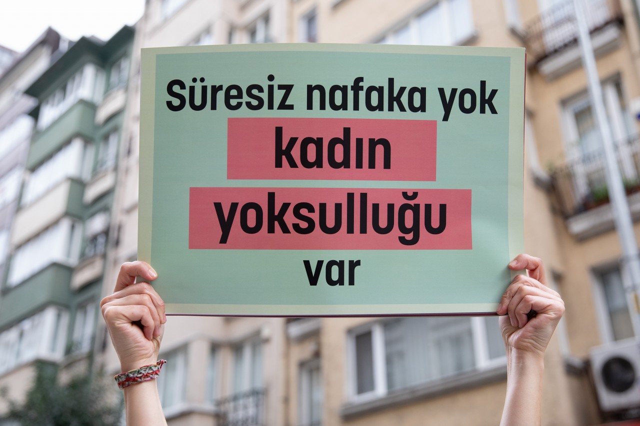 Önce Çocuklar ve Kadınlar Derneği Başkanı Avukat Müjde Tozbey ...
